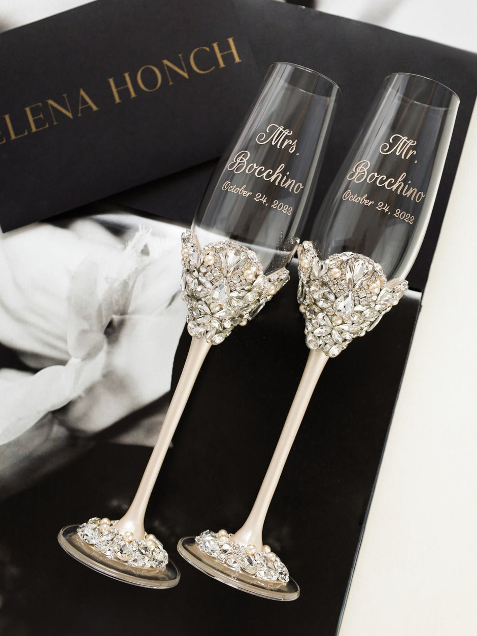 ELENA HONCH PERSONALIZED WEDDING FLUTES.UNIQUE WEDDING GIFT FOR COUPLE