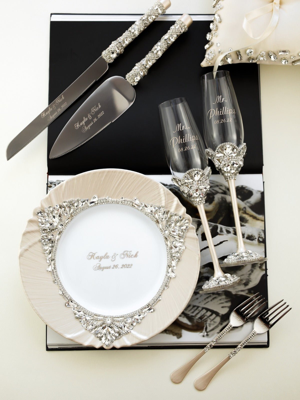 Flower Ivory Set – ELENA HONCH